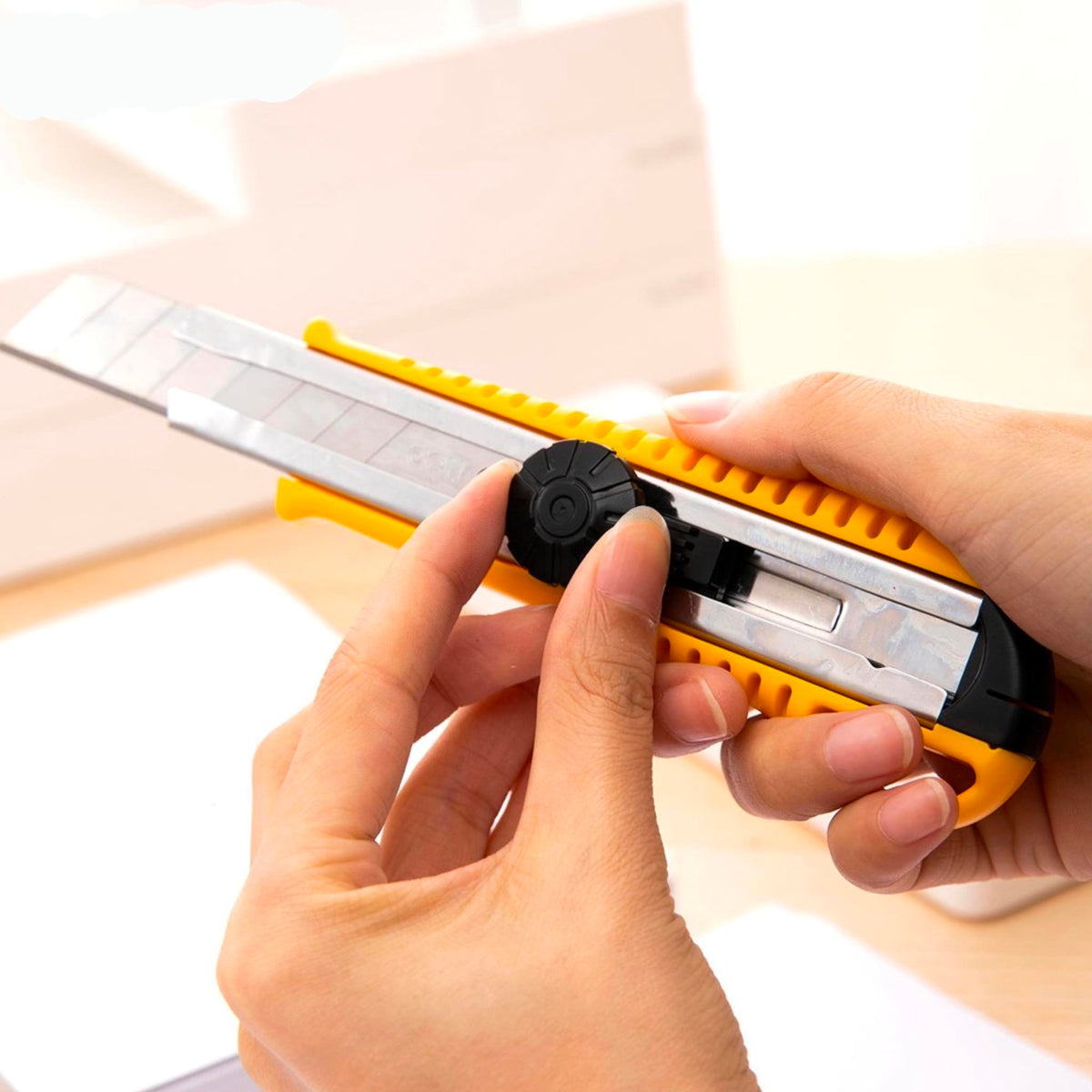 Deli Expert SK5 2044 Utility Knife - The Blingspot Studio